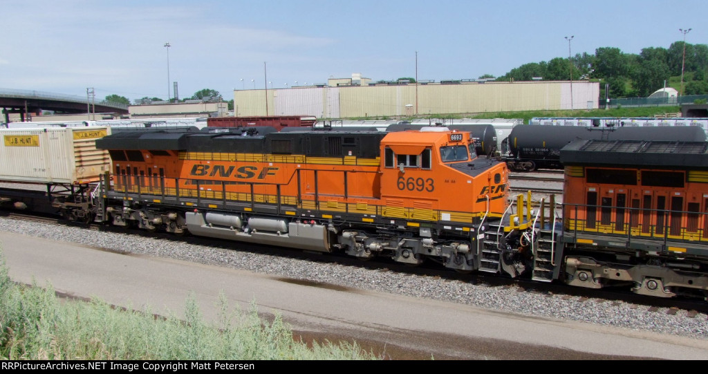 BNSF 6693
